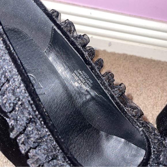 Dolls Kill Shoes Widow Platform Heel Mary Janes Black Velvet Vampire Goth Dolls Kill Shoes